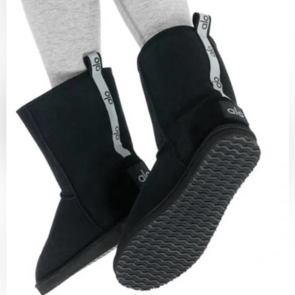 ALO Yoga | Shoes | Alo Yoga Boots | Poshmark
